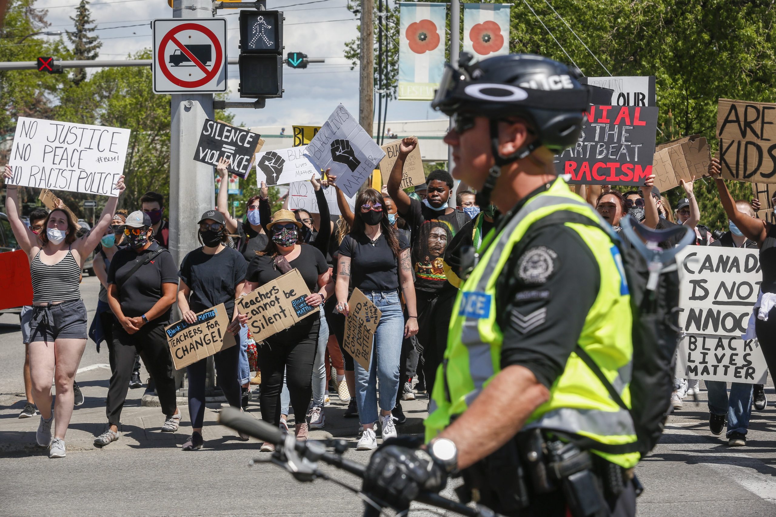 Calgary Black Lives Matter protest organizer to police: don’t kneel
