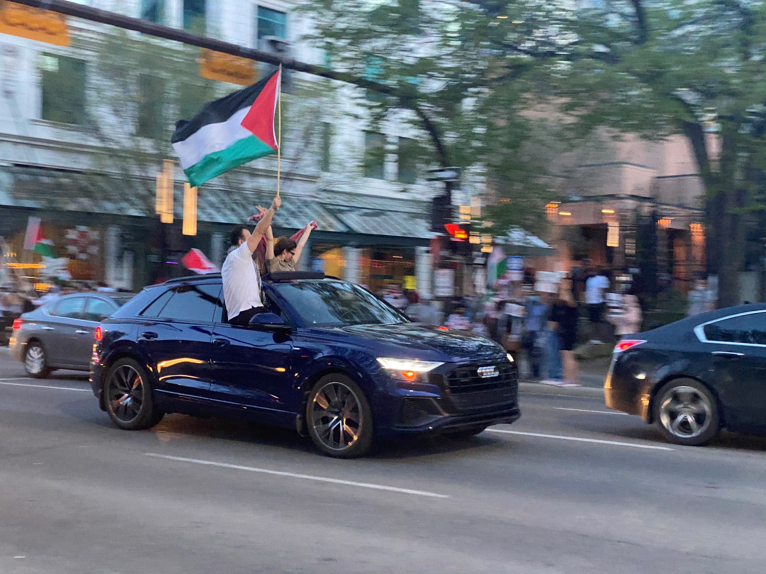 Pro-Palestine rally in Calgary stops traffic; thousands gather at ...