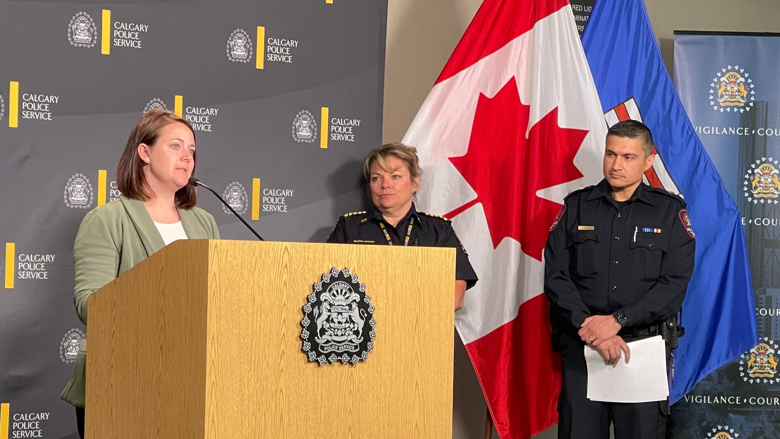 Calgary Police collaborate with Distress Centre in ‘211’ for non-crime ...