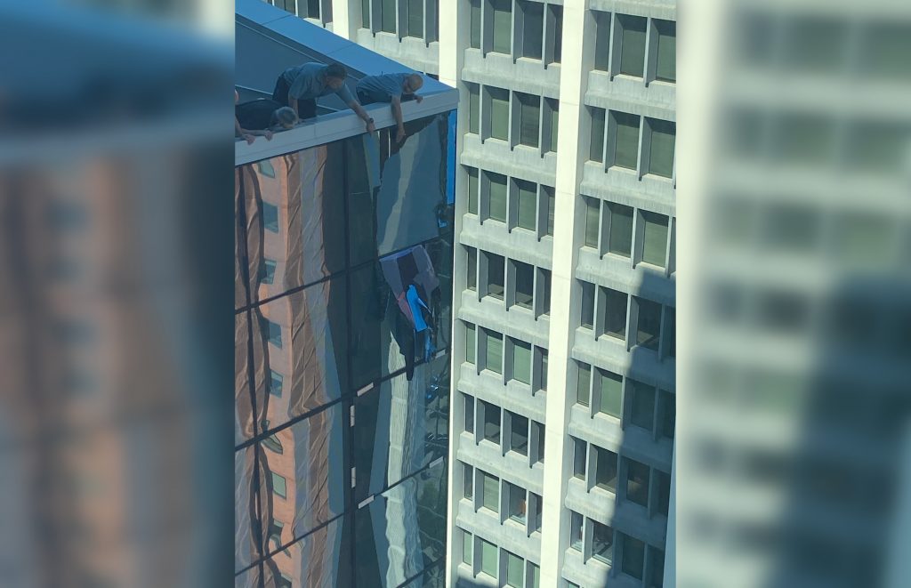 Calgary building loses glass panel - CityNews Calgary