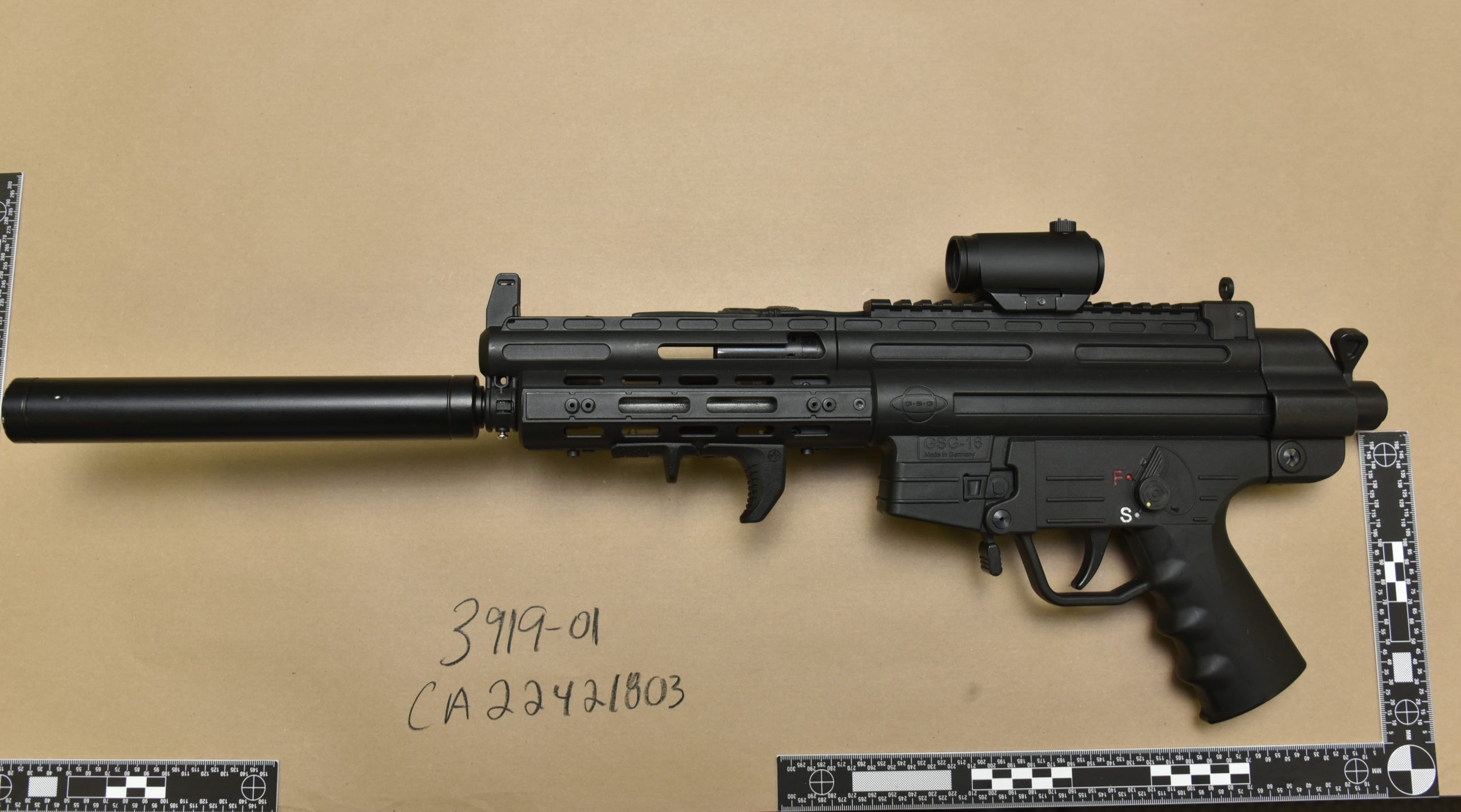 Calgary police seize guns in drug bust - CityNews Calgary