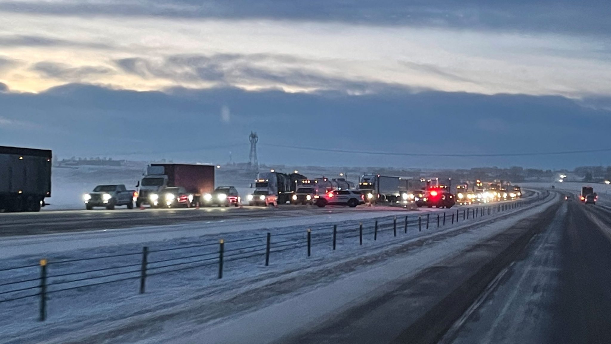 Alberta RCMP say Crossfield crash closes QEII | CityNews Calgary