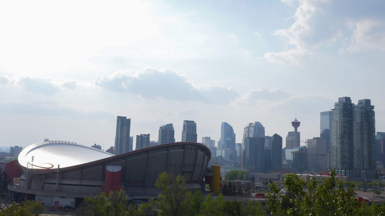 Power restored to 10,000 customers after outage in NE Calgary