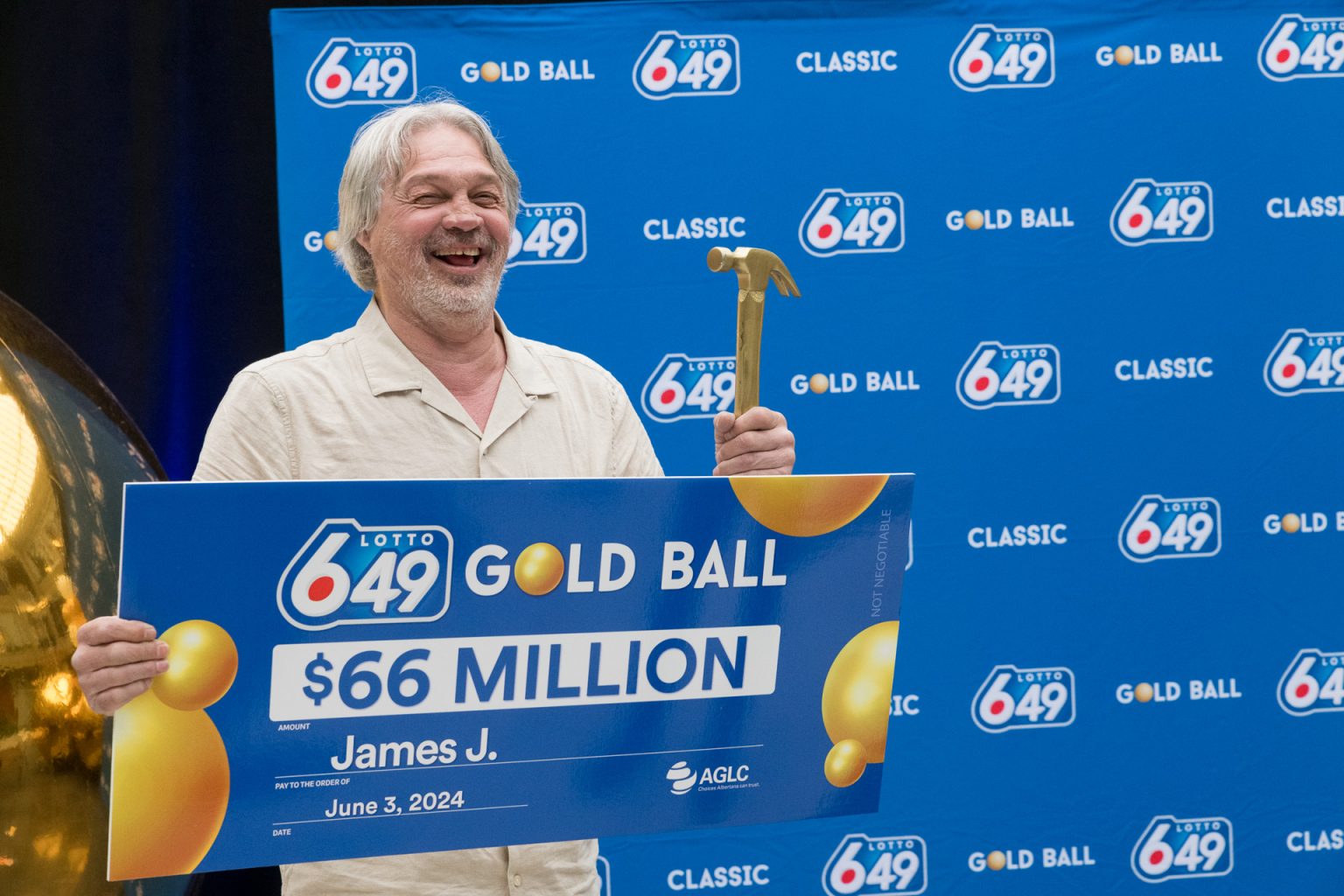 Calgarian says 'no more work' after record-breaking lotto win
