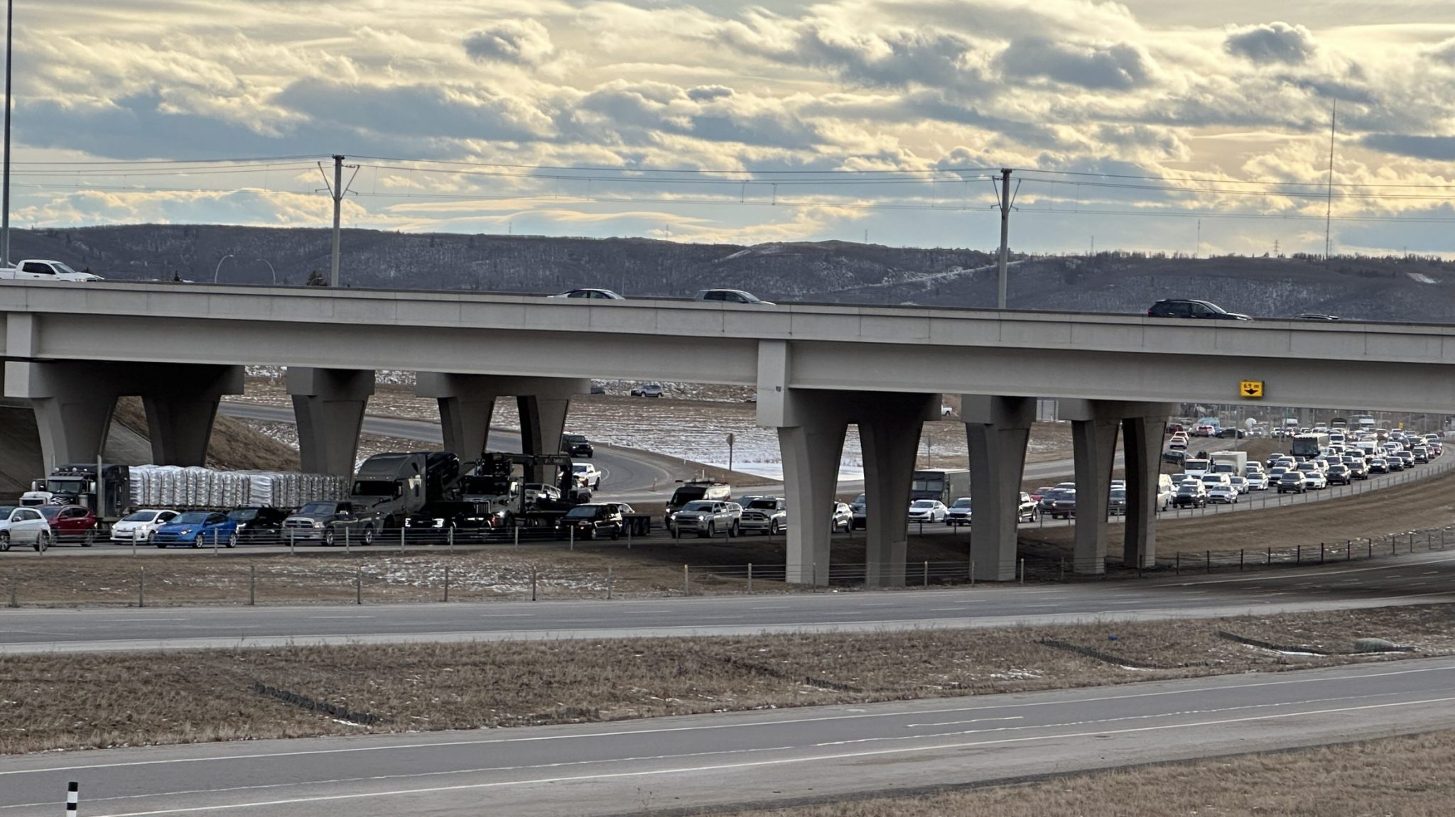 Stoney Trail/Country Hills Blvd NW reopens after police incident