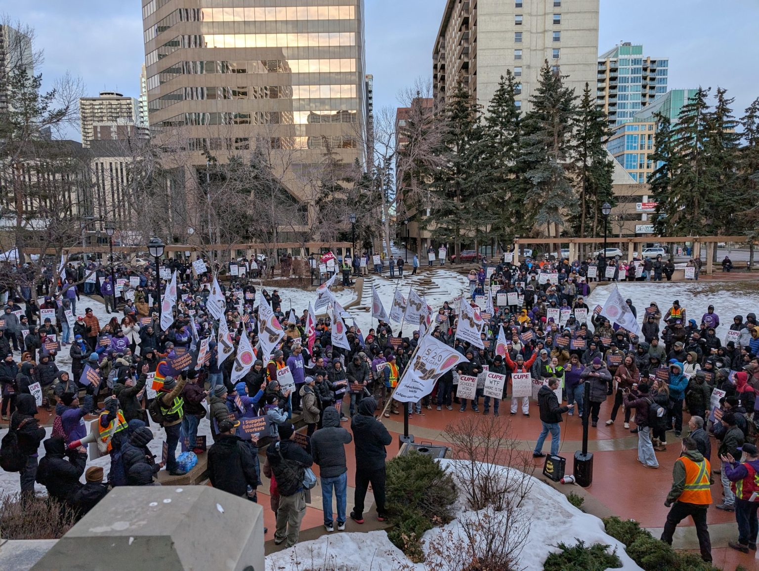 More Alberta education workers now on strike, demanding better pay