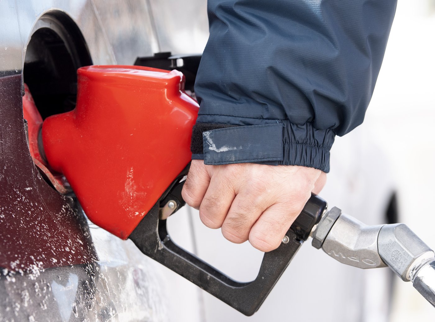 Calgary drivers catch break at pumps, but experts warn it won't last