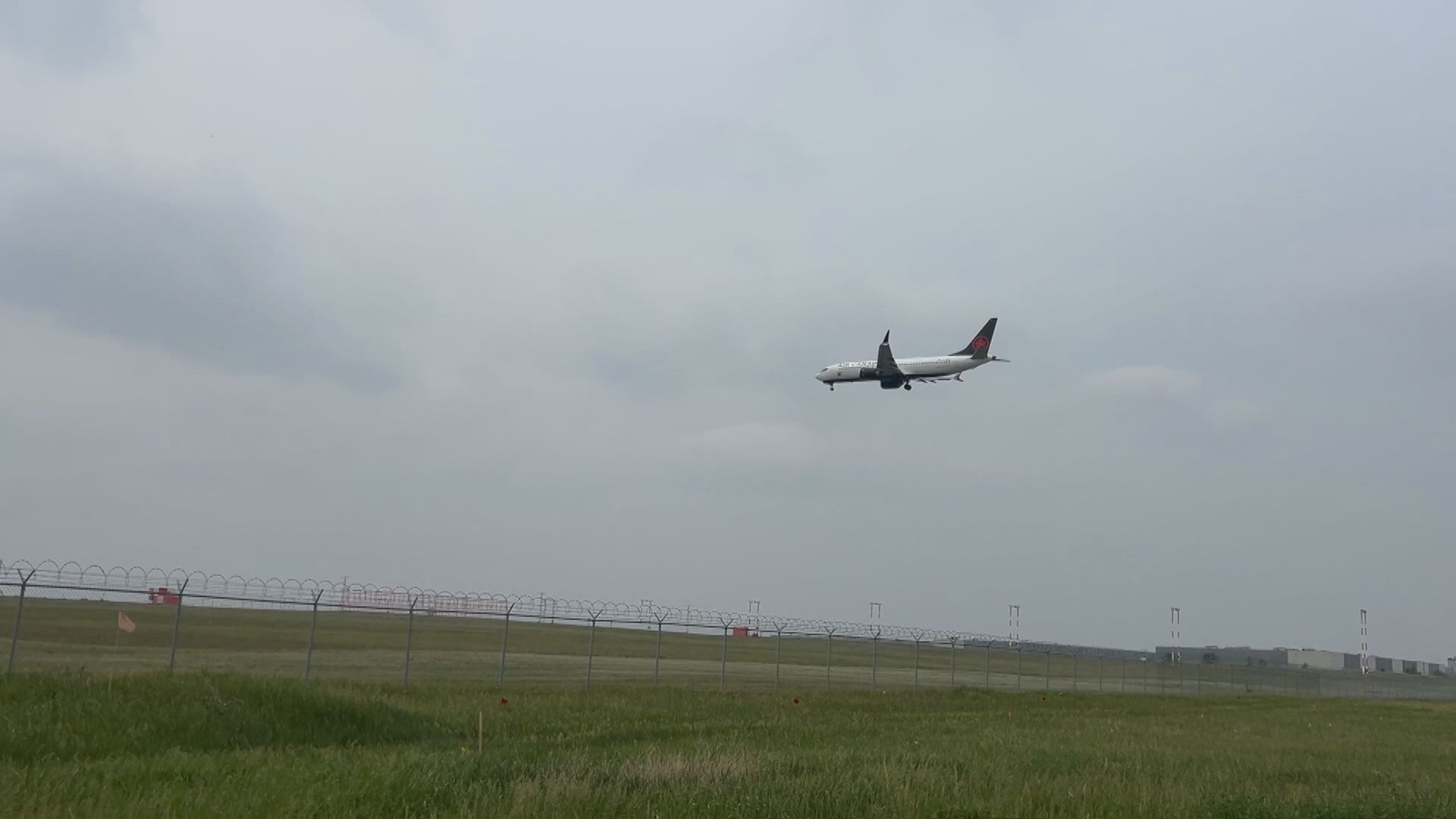 Calgary plane spotters ready cameras for G7 arrivals