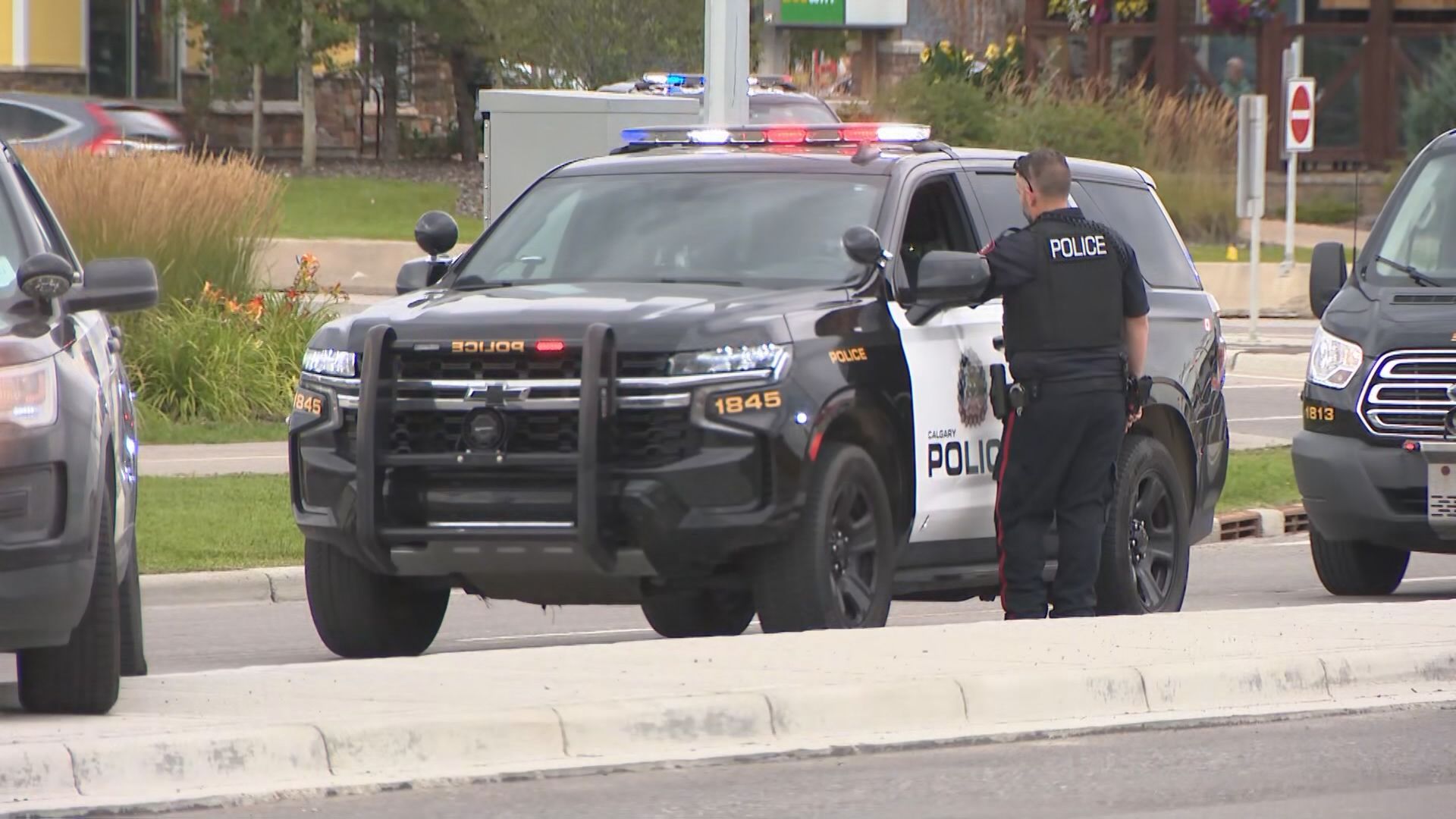Man shot by police following domestic incident in SW Calgary