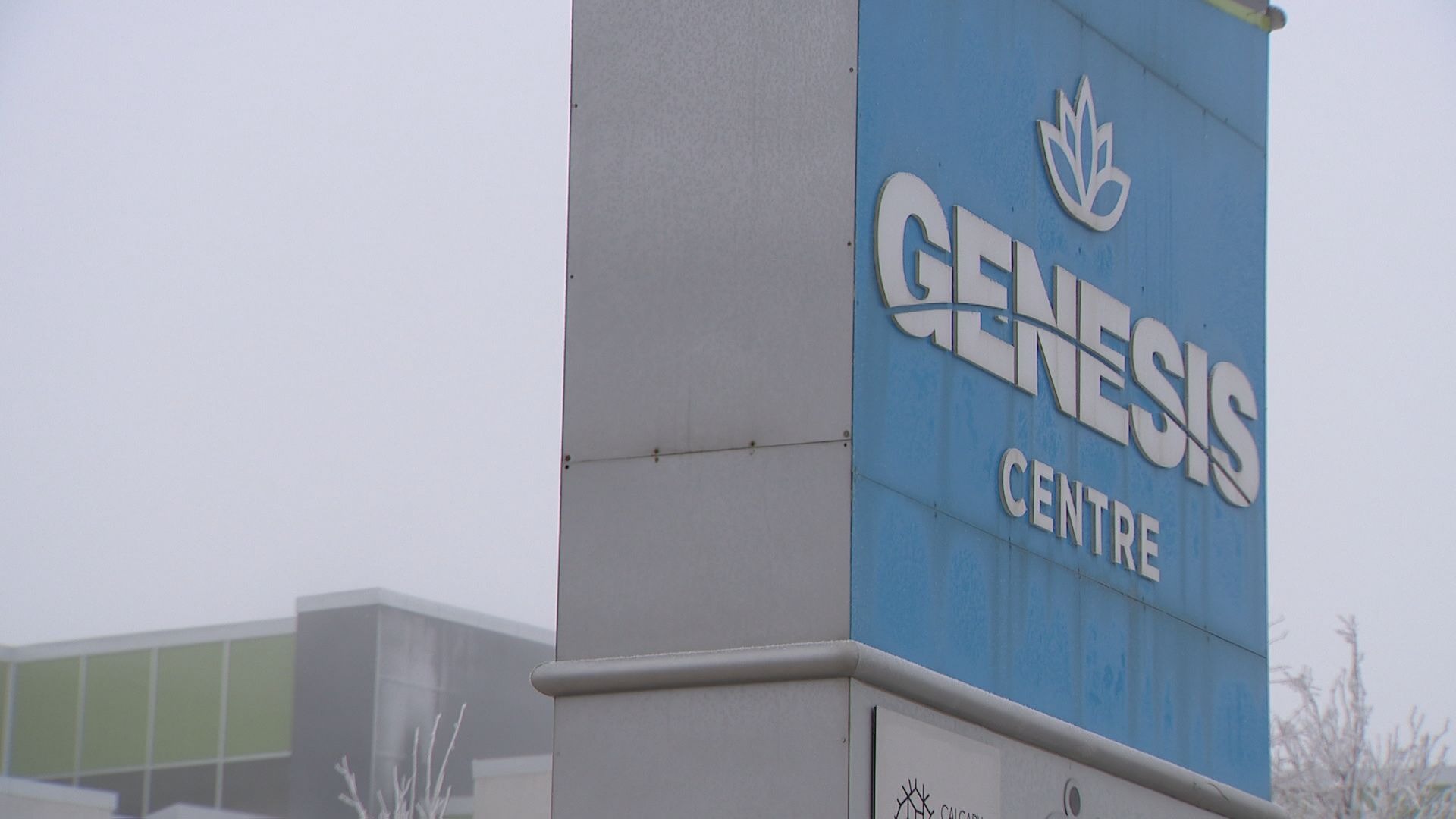 Man in 20s hurt after shooting in NE Calgary