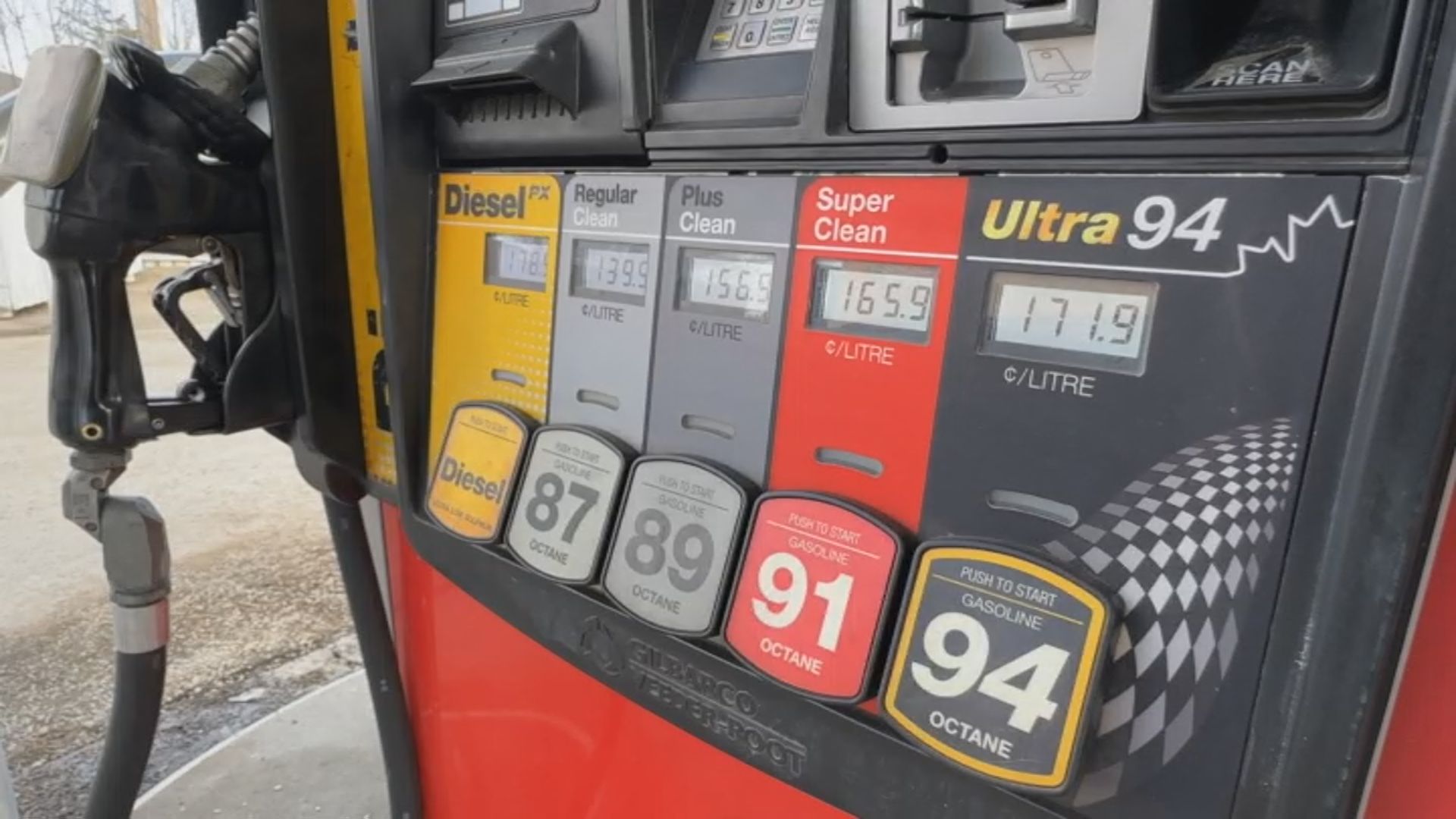 Gas prices expected to drop in Alberta on Friday