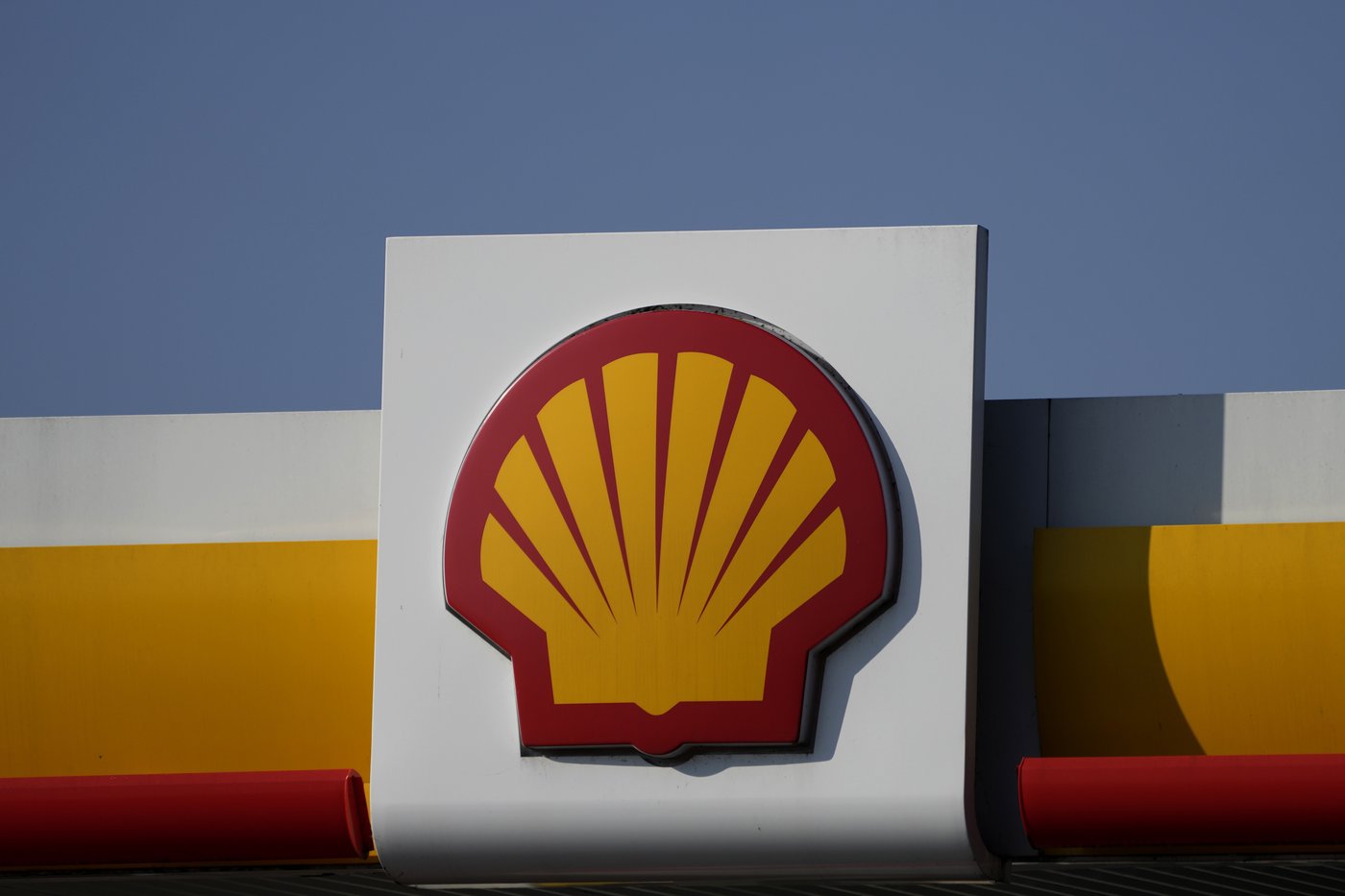 Shell goes big on Canadian gas with $22B deal to buy ARC Resources